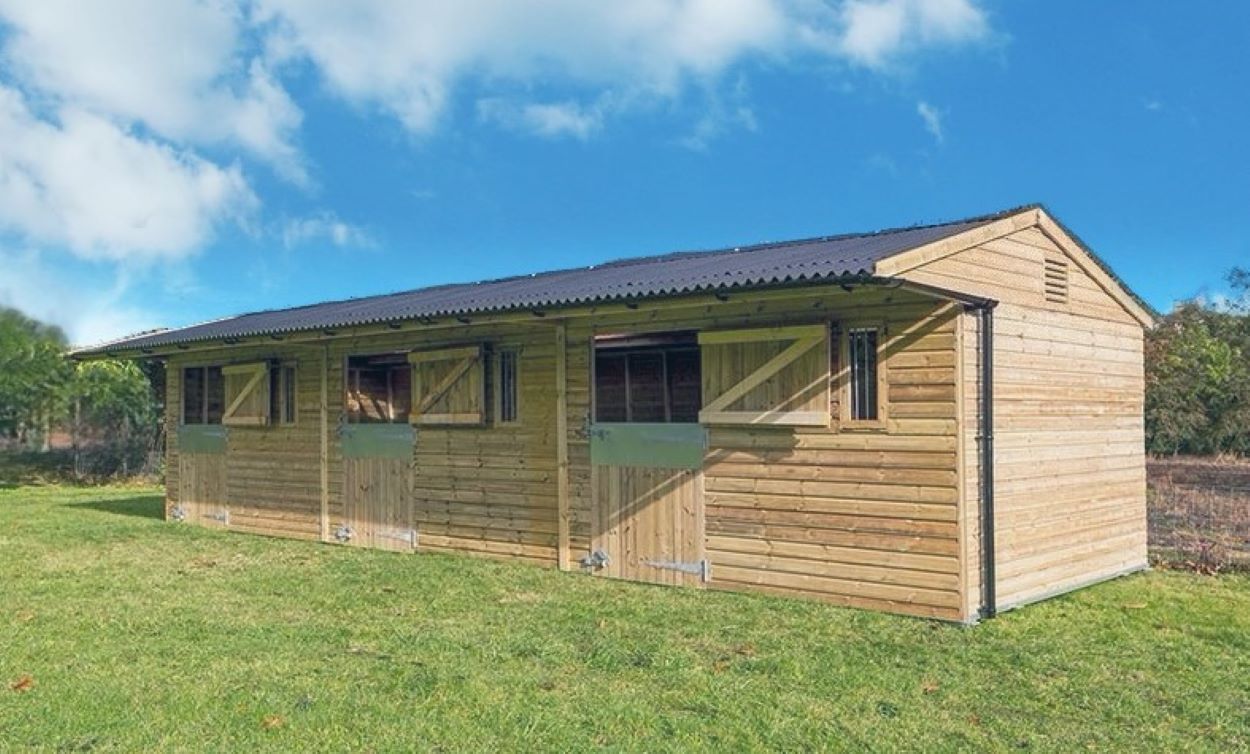 Different Types of Stables for Horses | Strathorn Farm Stables